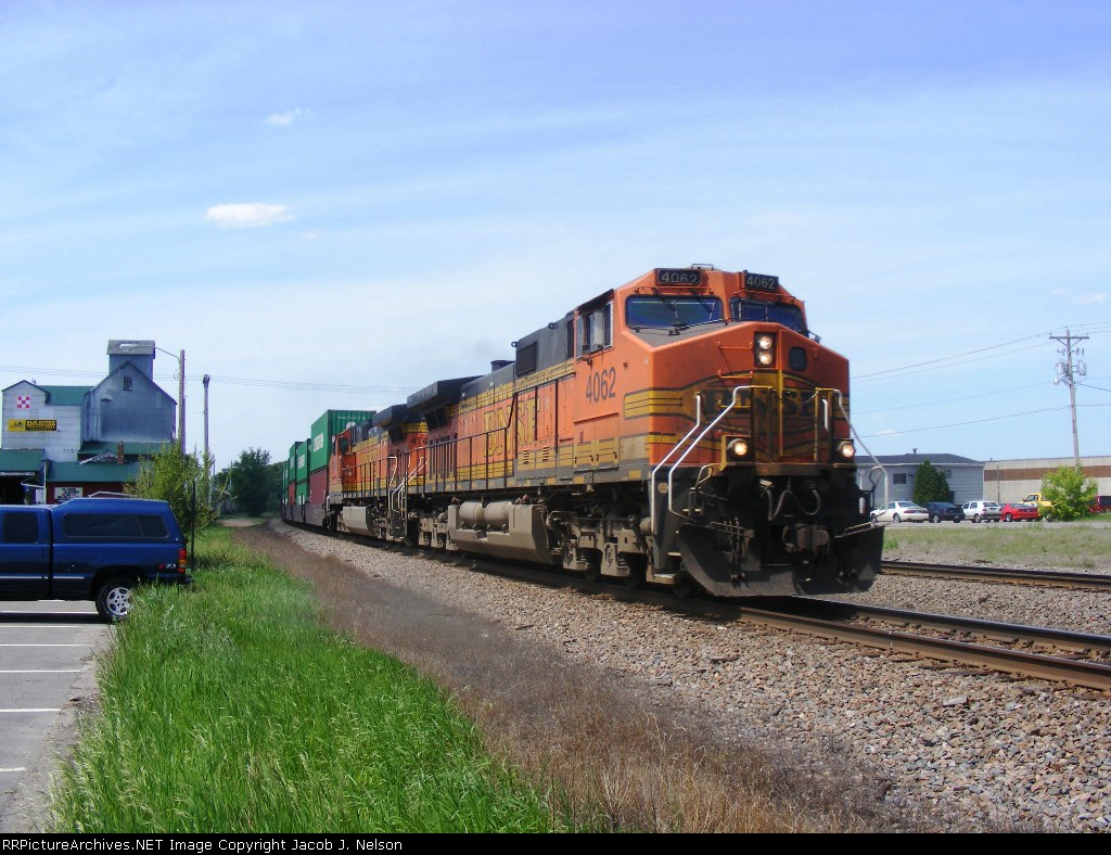 BNSF 4062